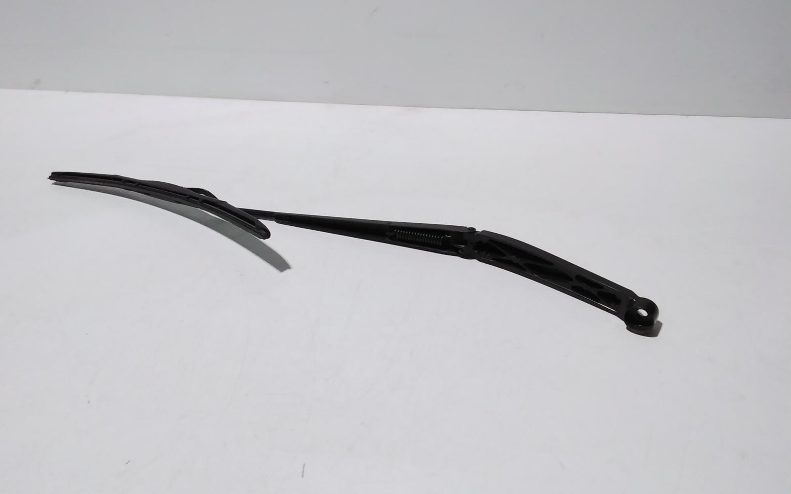 Wiper Arm Hiace Toyota 2020