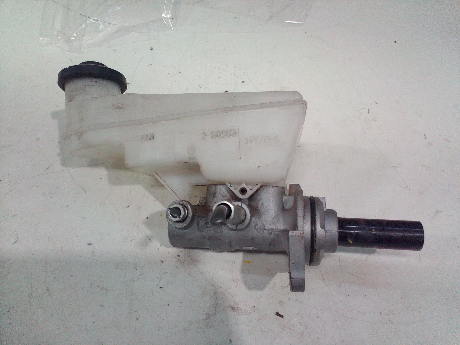 Master Cylinder Hilux Toyota 2019