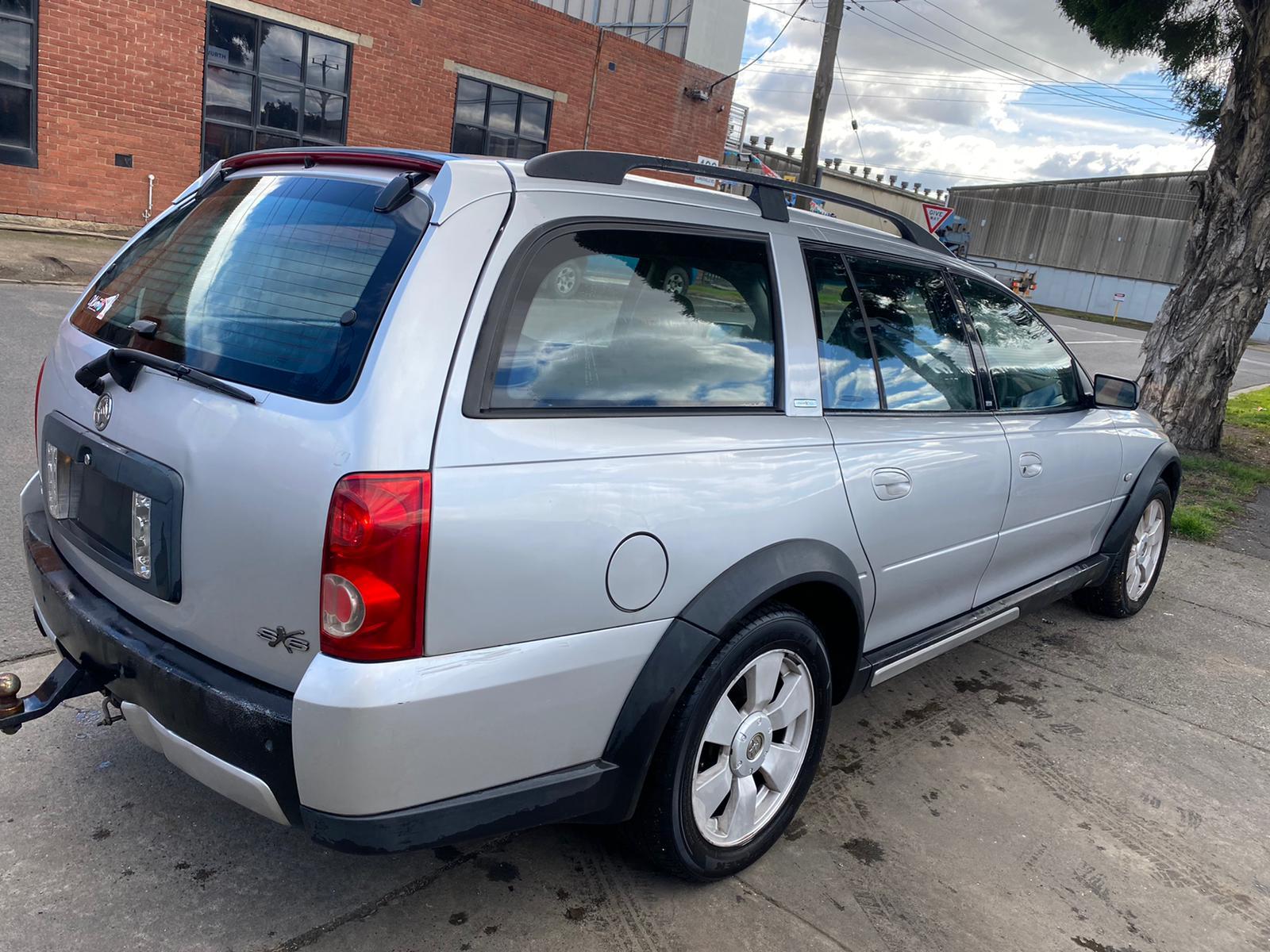 Front Bumper Commodore Holden 2006