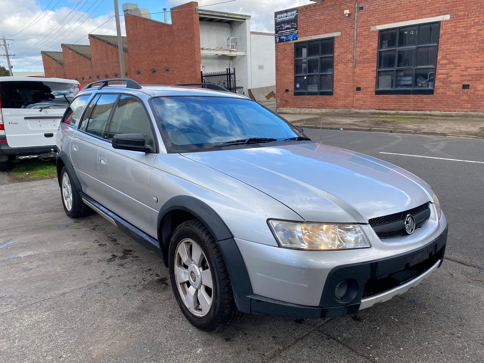 Front Bumper Commodore Holden 2006