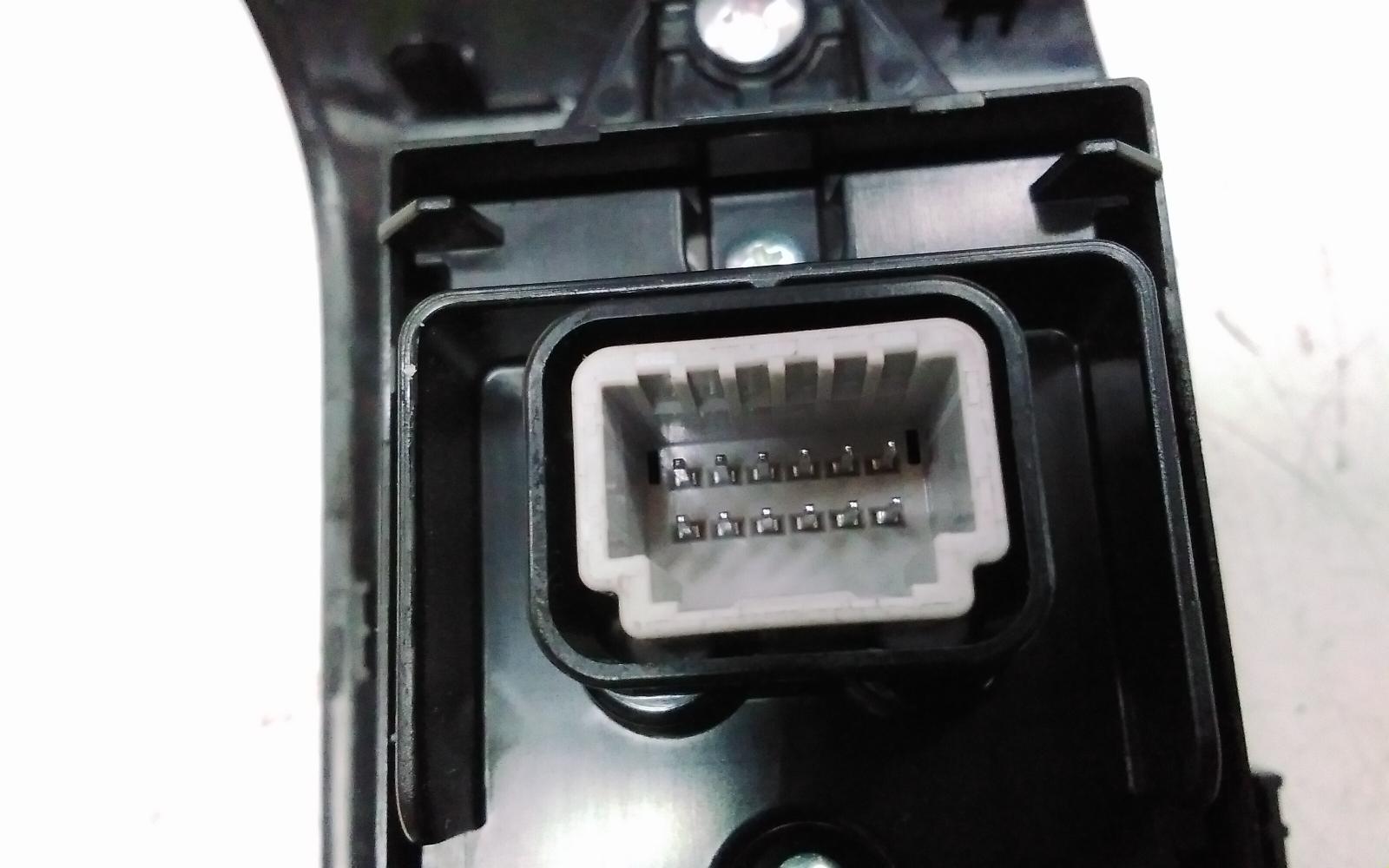 Pwr Dr Wind Switch Hiace Toyota 2019