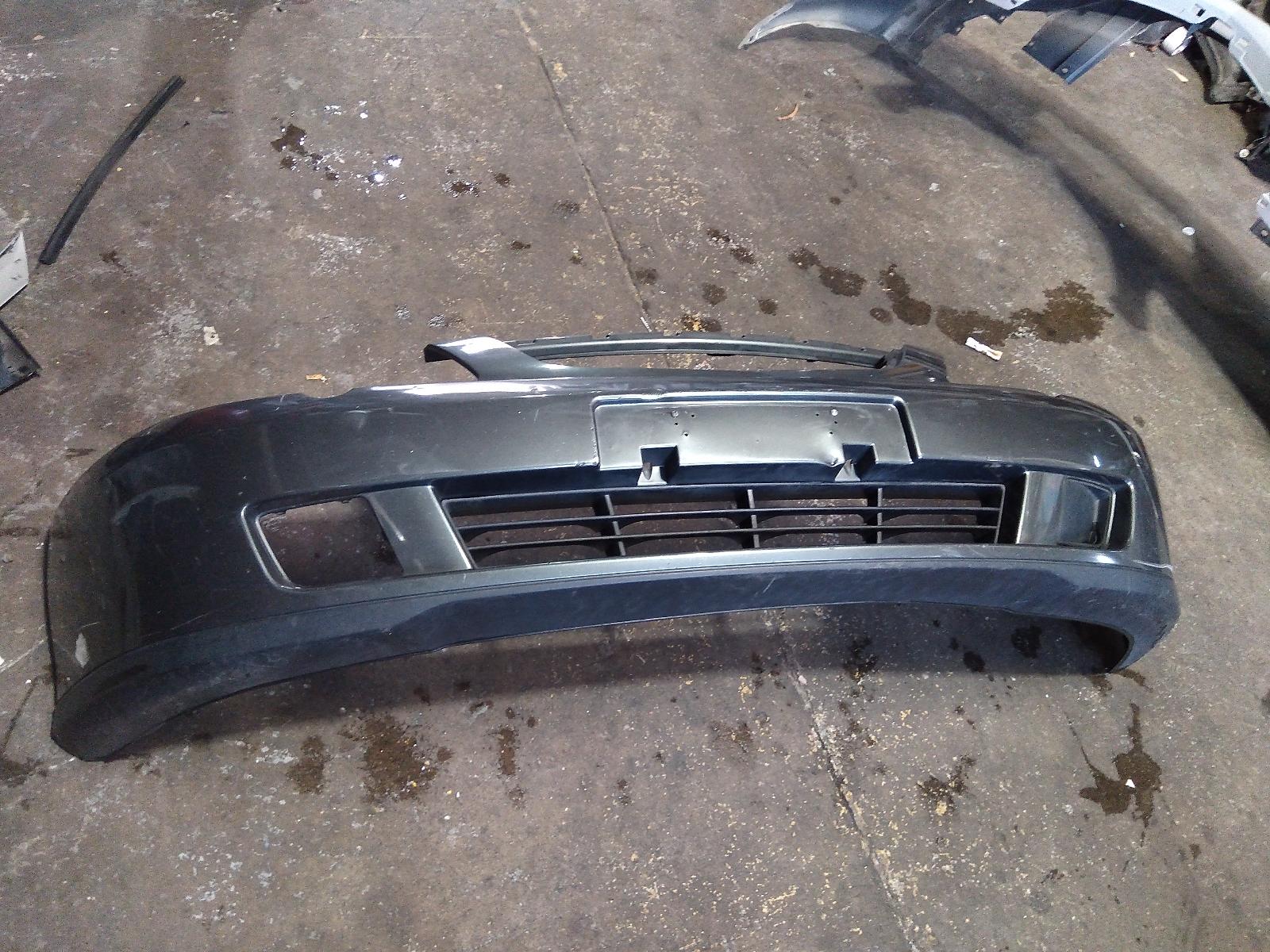 Front Bumper Commodore Holden 2003
