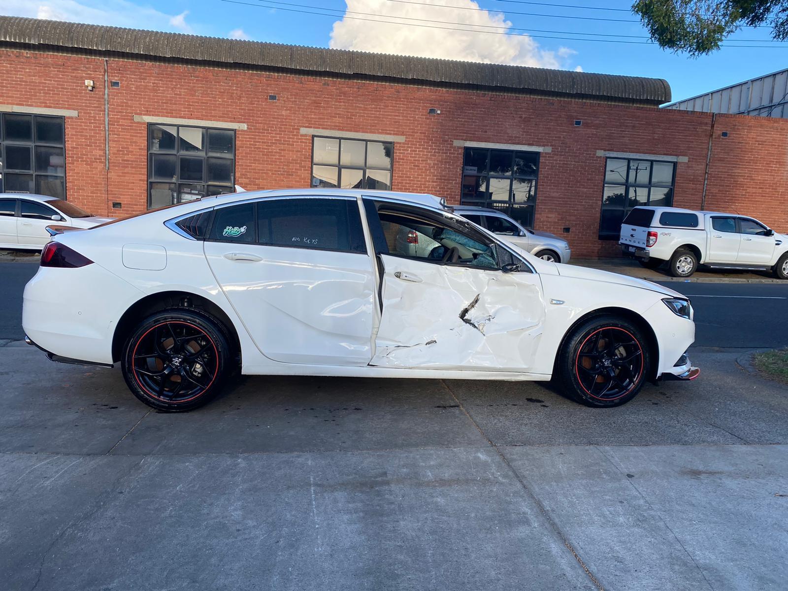 Left Rear Door Window Commodore Holden 2019