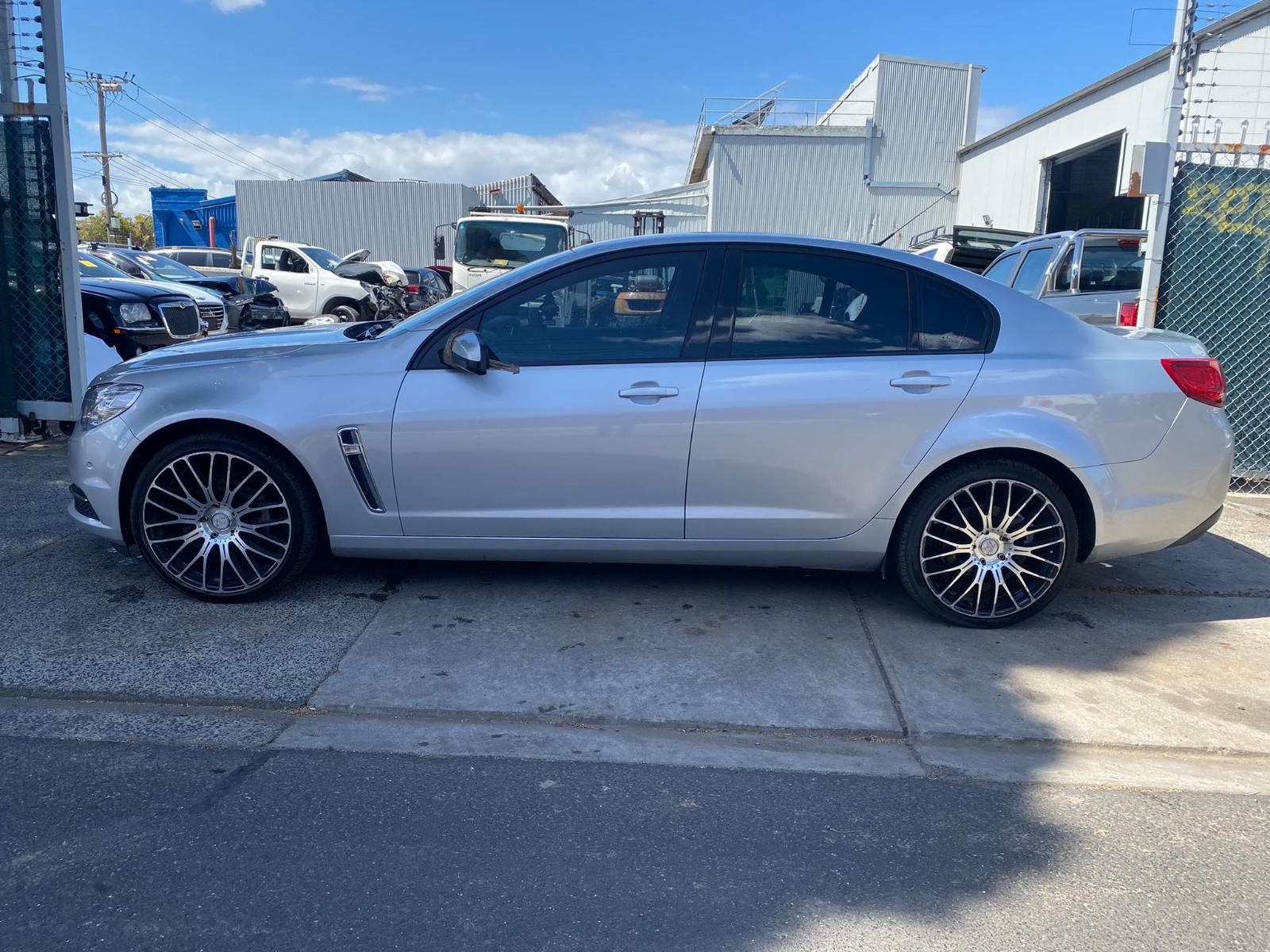 Left Rear 1/4 Door Glass Commodore Holden 2013