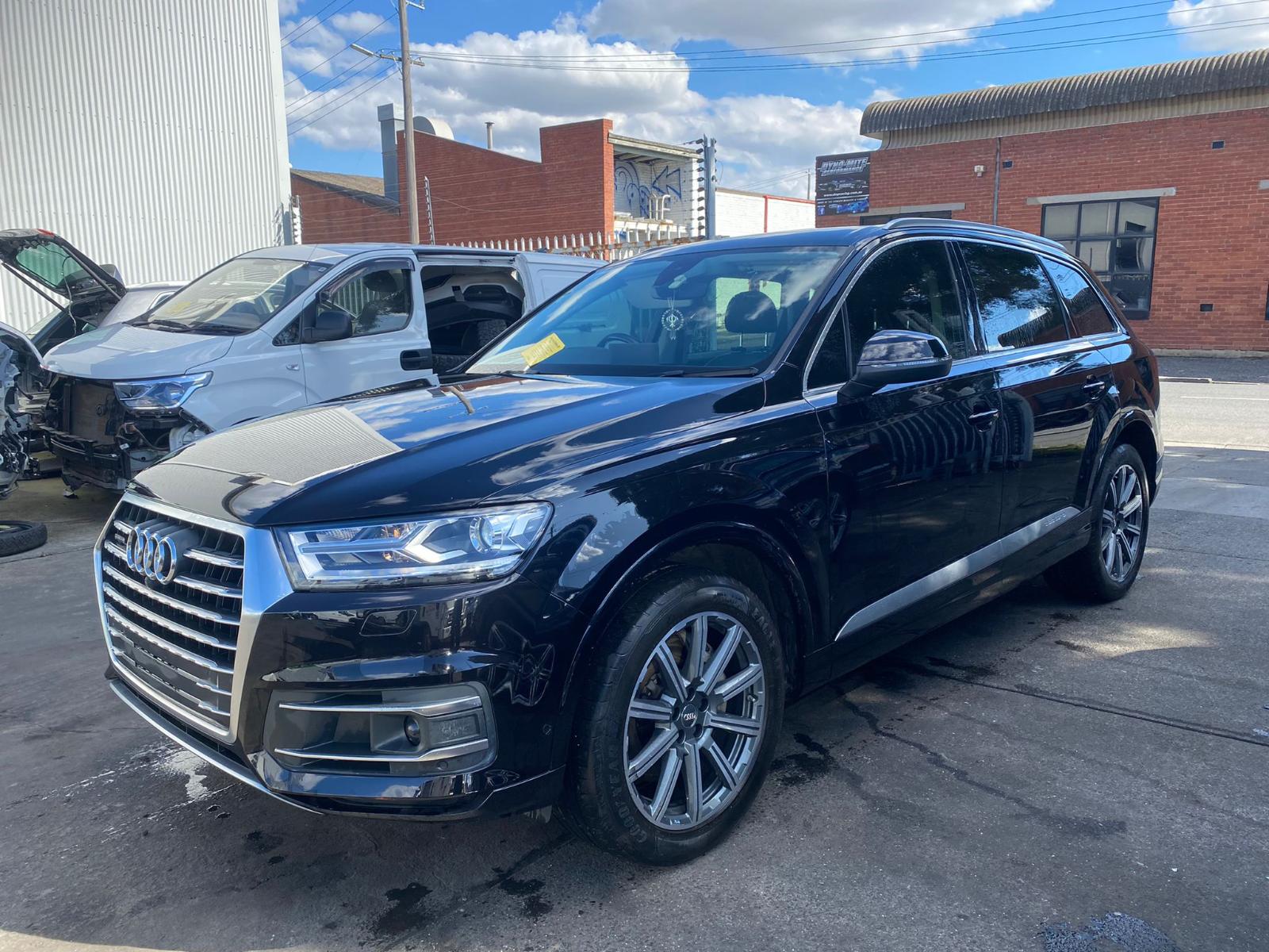 Door/Tailgate Seal Q7 Audi 2017