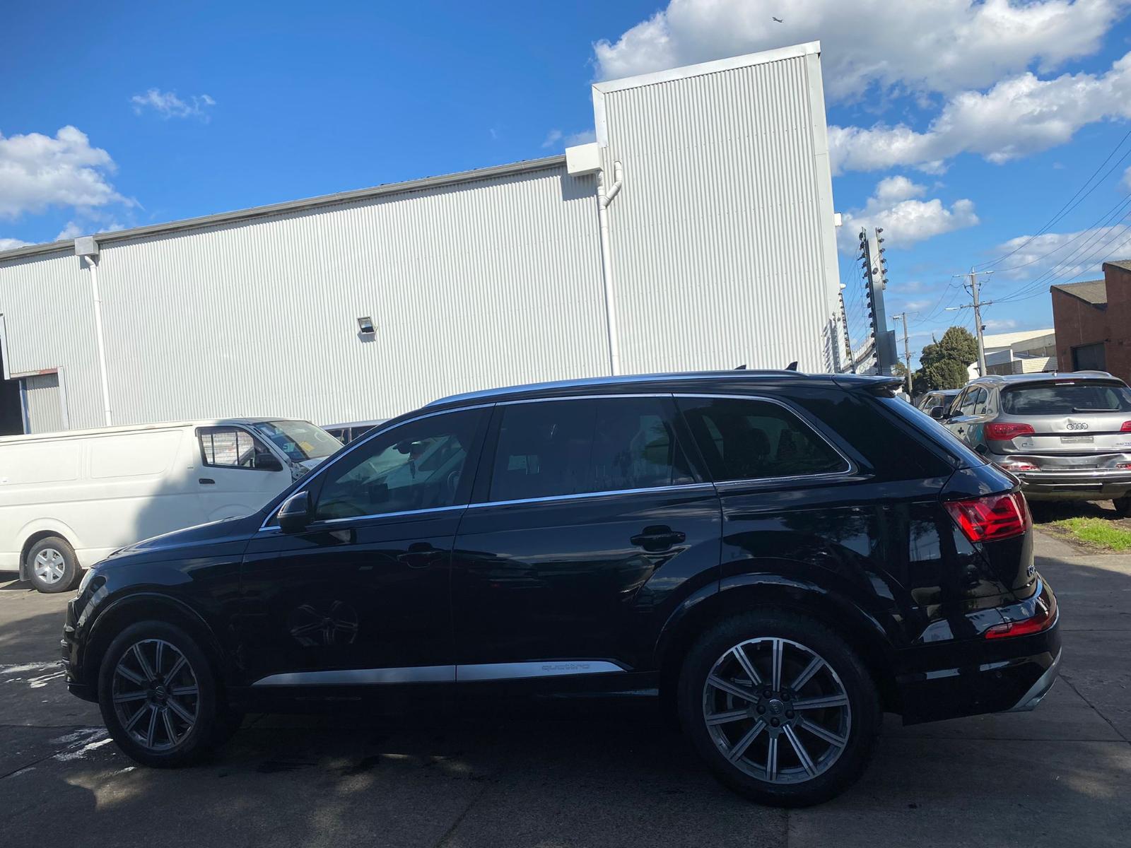 Door/Tailgate Seal Q7 Audi 2017