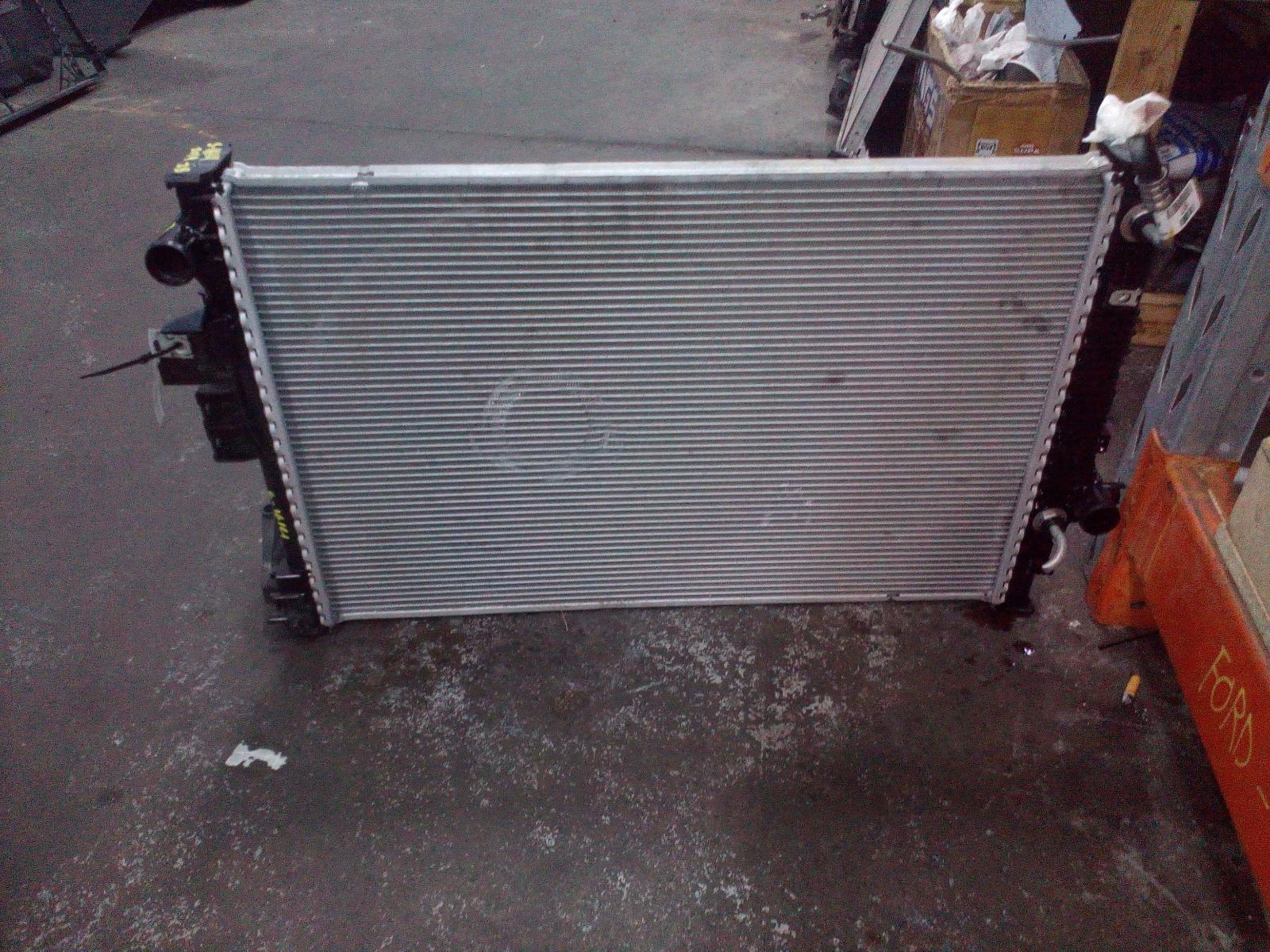 Radiator Commodore Holden 2019