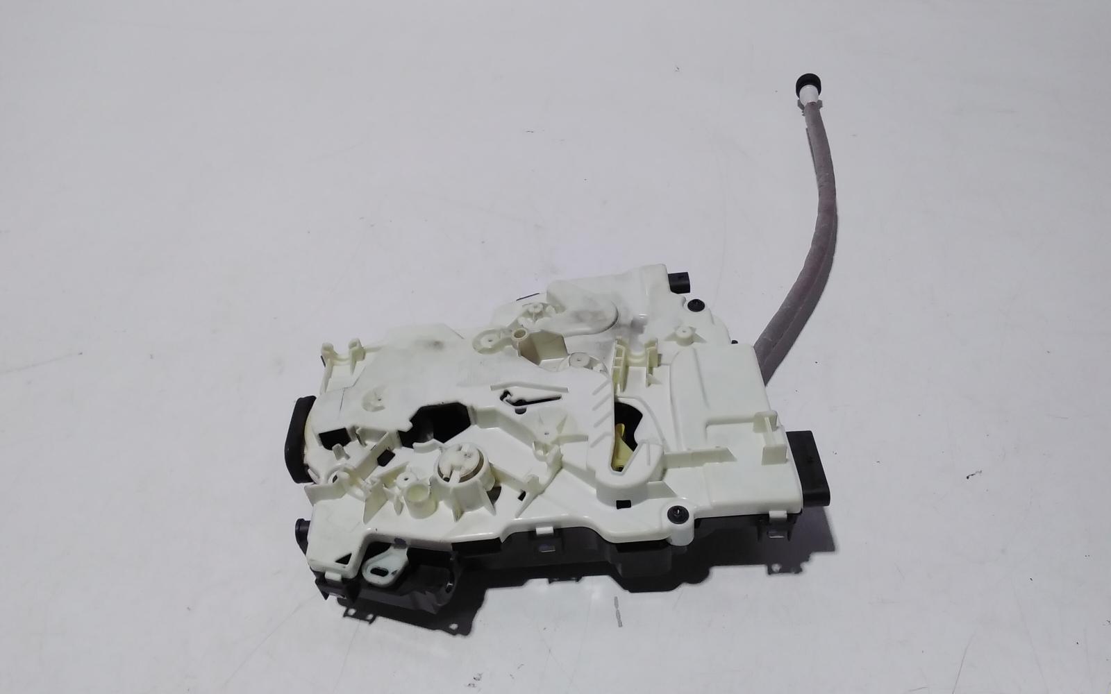 Door/Boot/Gate Lock Vito Mercedes 2017